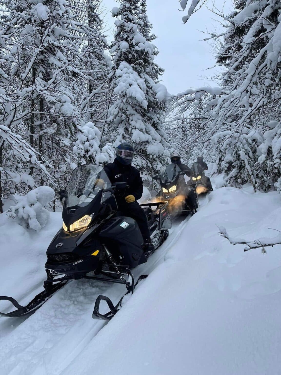GV Loisirs - Location de Motoneige Monts-Valin Saguenay